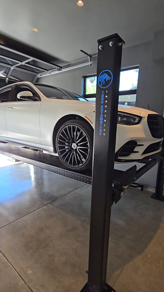 4 Post Storage Lift XL Size 9,000LBS Capacity